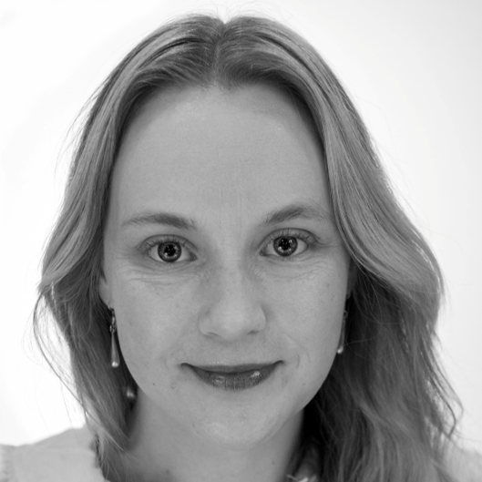 AMANDA LARSSON (Element Fire / Goddess Hestia) - Cardiff Open Air ...